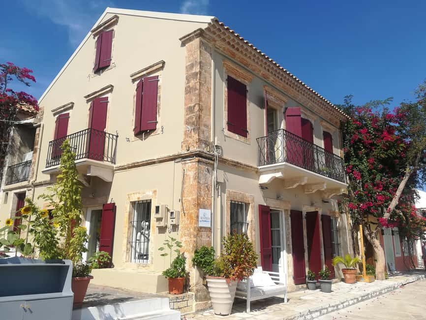 Kefalonia: Fiscardo & Koutsoupia Beach Cruise with BBQ