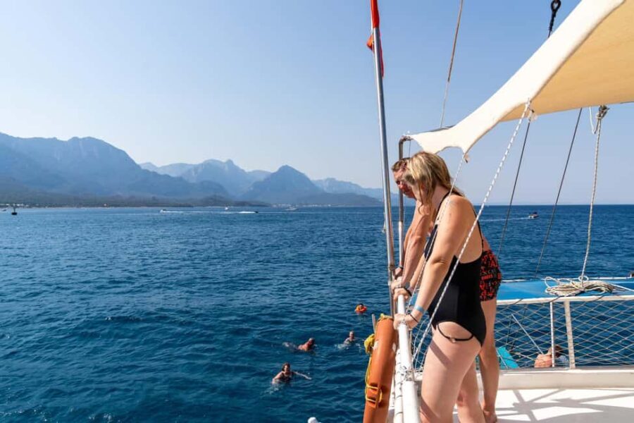 Kemer: Blue & Green Boat Trip and Jeep Safari with Lunch - The Value Proposition