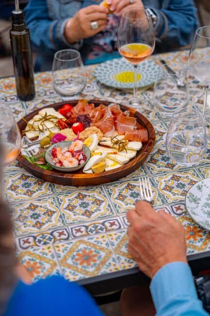 Korcula: Guided Wine Tour with Tastings