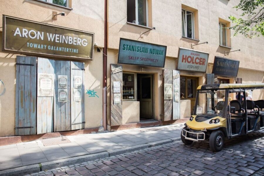 Krakow: City Tour of 3 Districts by Electric Car