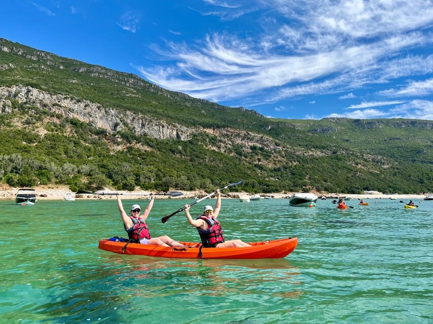 Lisbon: Discover Arrábida beaches by kayak