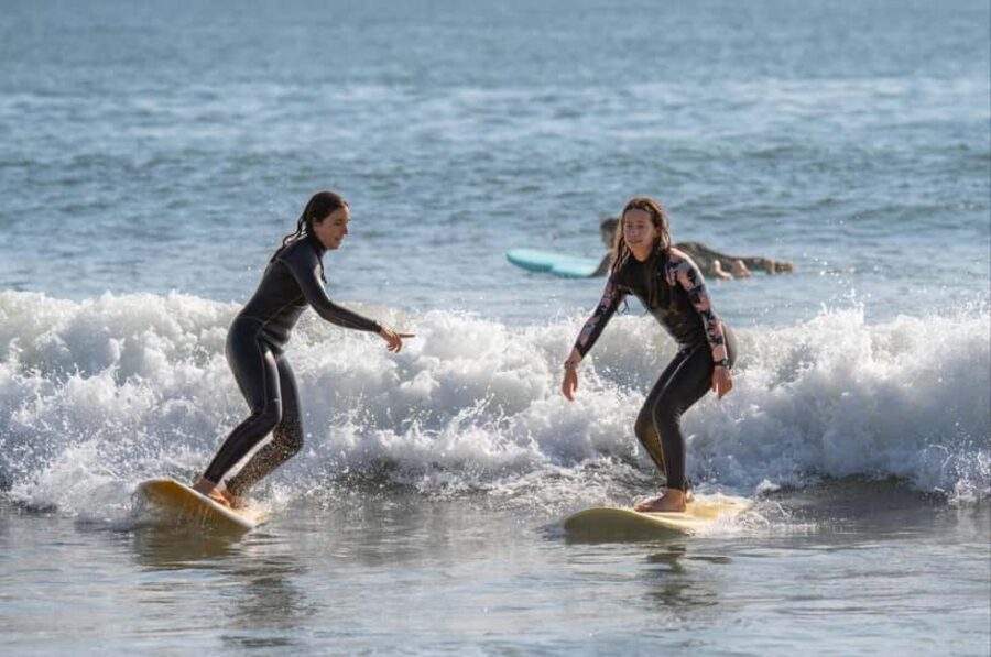 Lisbon Surf Guide - Surf class & Pick Up