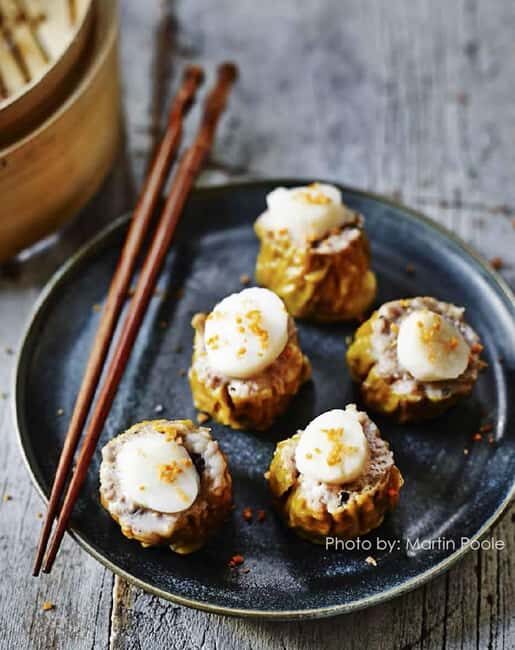 London: Dim Sum and Bao Cooking Class with Wine