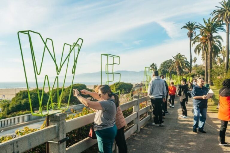 Los Angeles: City Group Tour with Hollywood & Beverly Hills - What Sets This Tour Apart?