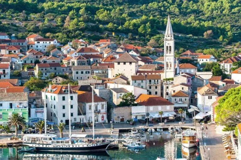 Makarska: 2-Island Escape - Hvar, Blue Lagoon & Cliff Jumps - The Itinerary in Detail