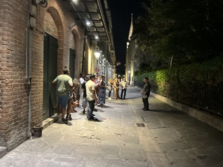 New Orleans : Best of Ghost & Voodoo Experience Walking Tour - Itinerary Breakdown: What to Expect