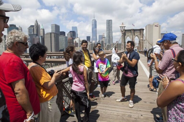 NYC: Brooklyn Bridge and Dumbo District Walking Tour - Discovering the Tour Itinerary