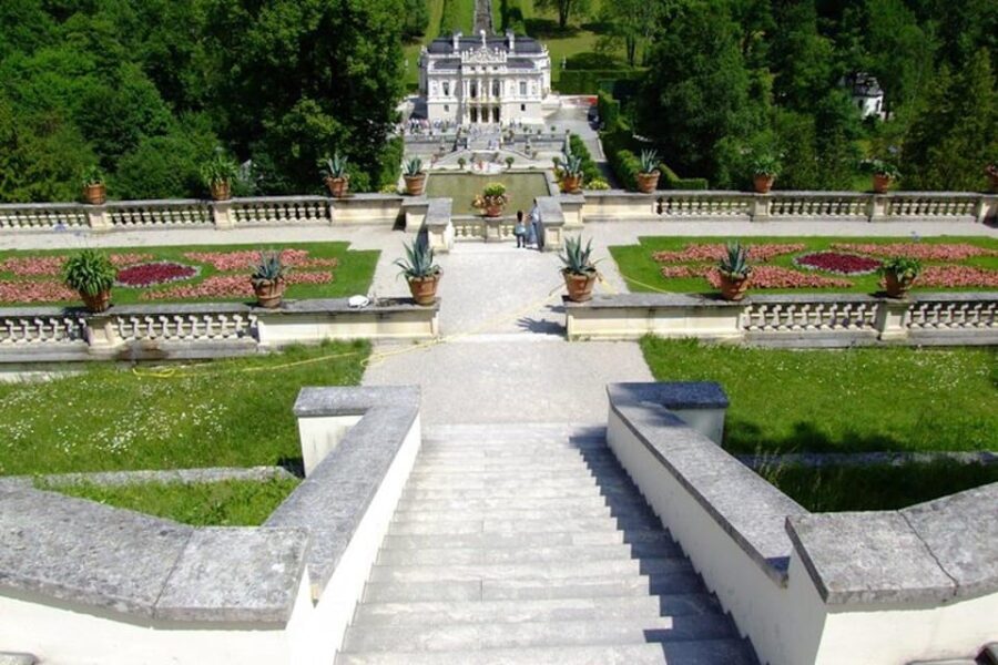 Private driver: Munich>Neuschwanstein>Linderhof>Ettal & more