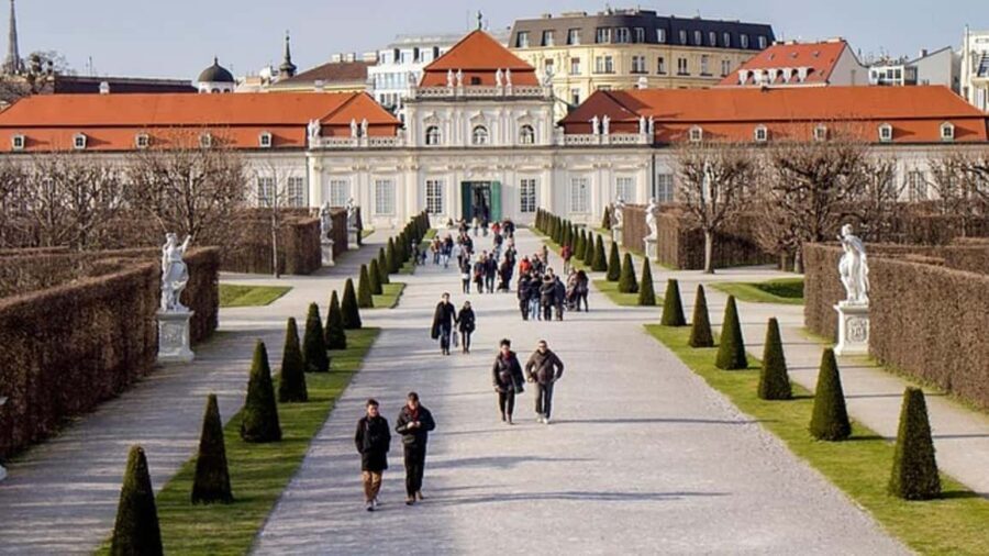 Private Tour: Highlights of the Upper Belvedere Museum - Exploring the Palace and Gardens