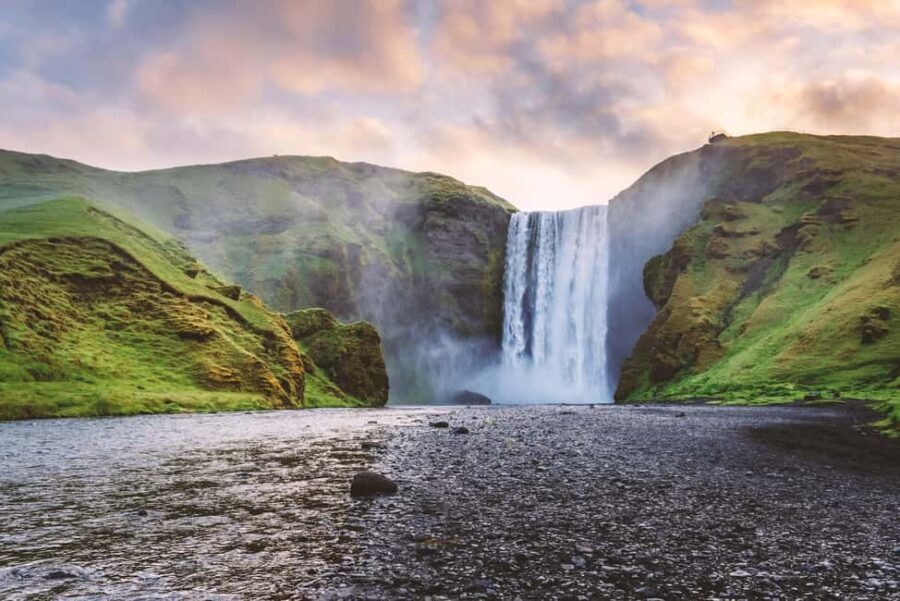Reykjavik: Private South Coast Highlights Guided Day Tour
