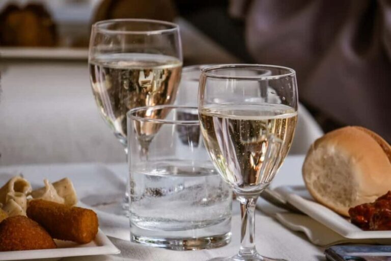 Rome: River Boat Tour with Aperitif - Who Should Consider This Tour?