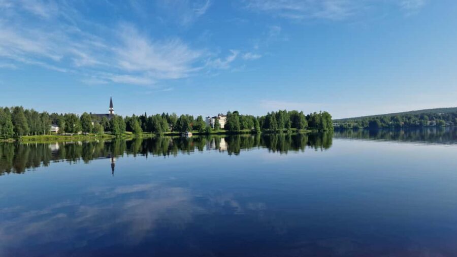 Rovaniemi: Ounasjoki and Kemijoki Rivers Boat Tour