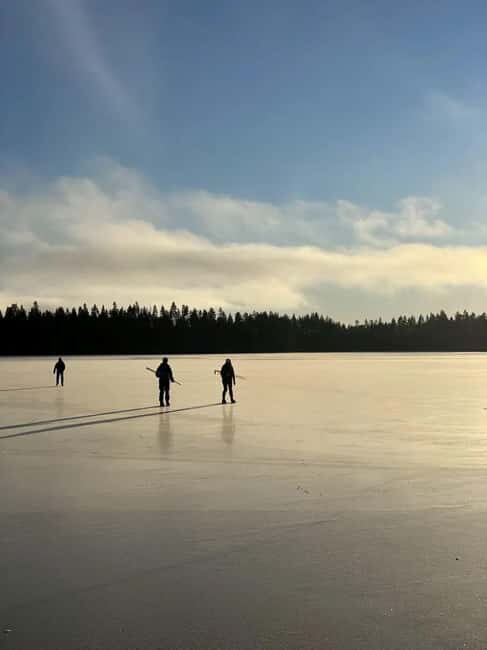 Sälen: Ice Skating Tour with Lunch and Hotel Pickup