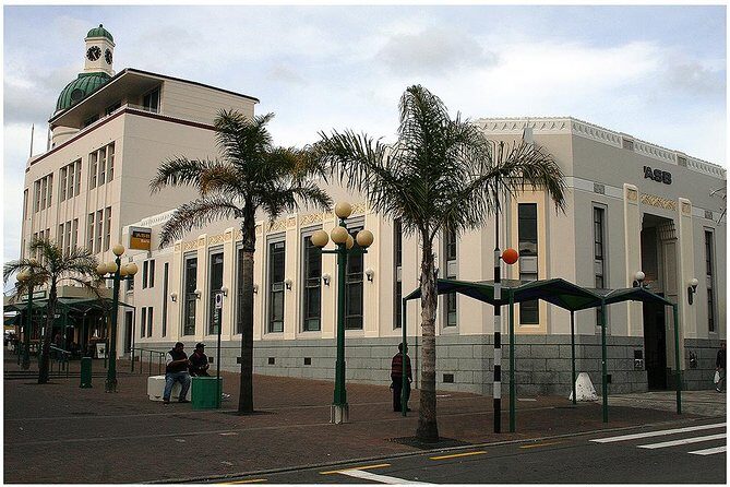 Shore Excursion: Small group Napier, Art Deco & Wineries tour - The Balance of Highlights and Realistic Expectations