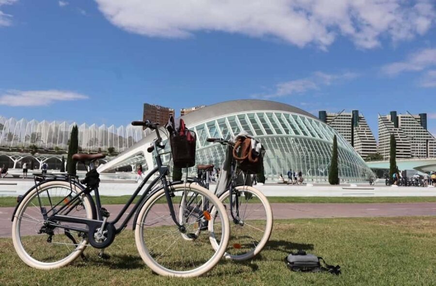 Valencia: 24-Hour Bike Rental