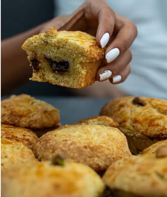 Vienna: Italian-Austrian Pastry Baking Class with Drink