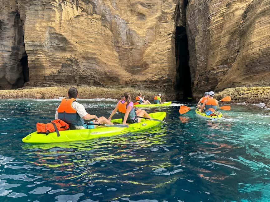 Vila Franca do Campo: Coast & Islet Caves Guided Kayak Tour