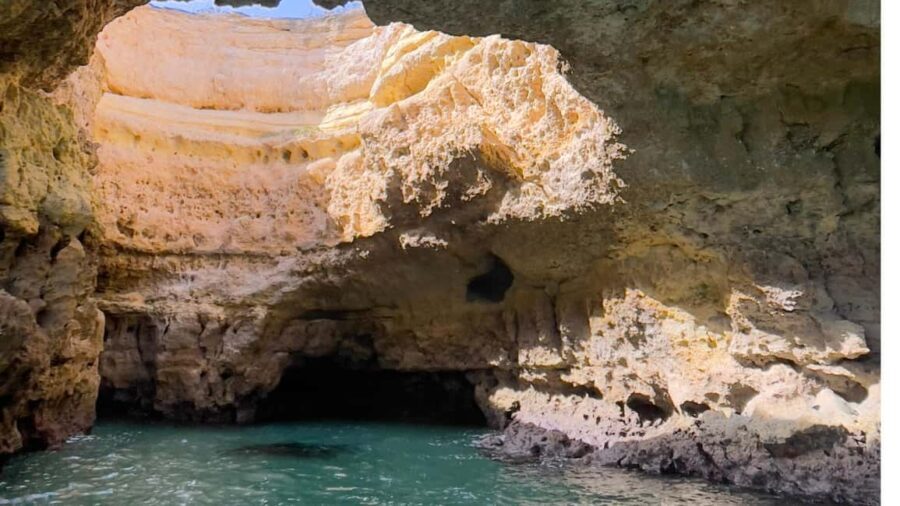 Vilamoura: Private Boat Tour Benagil Cave and Marinha Beach