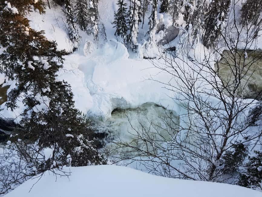 Winter Walk in Oulanka National Park - The Campfire Pancakes and Wildberry Juice