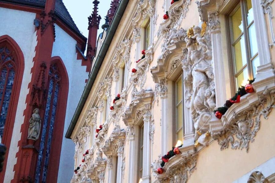 Würzburg: Brückenschoppen Winter Edition (guided tour with mulled wine)