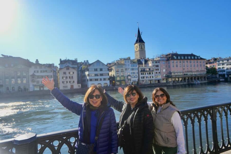 Zurich: Photoshoot & Private Guided Tour with a Local
