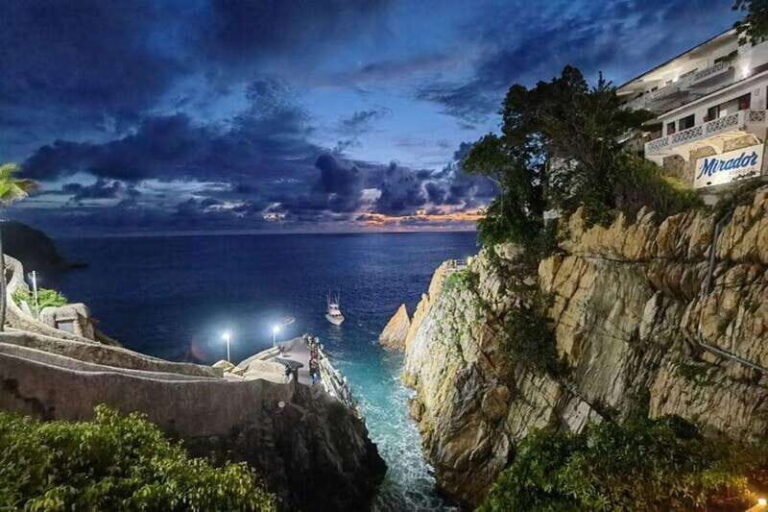 -Acapulco: Bella Vista Dinner with Drinks and Cliff Diving - Analyzing the Value
