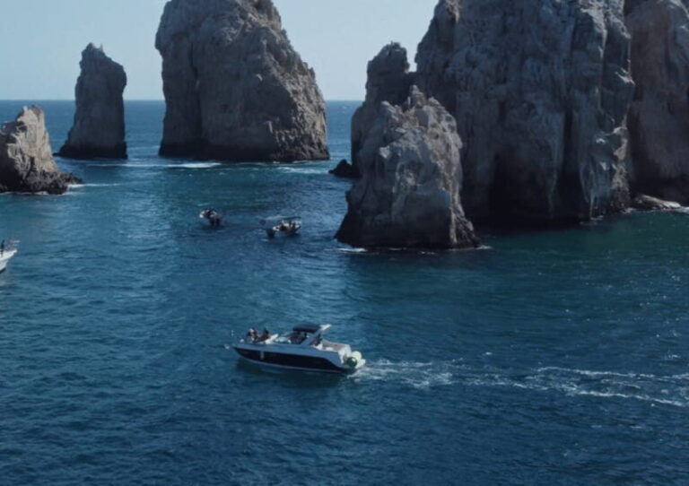 Cabo San Lucas: Private Yacht Tour - Why This Tour Might Be Perfect for You