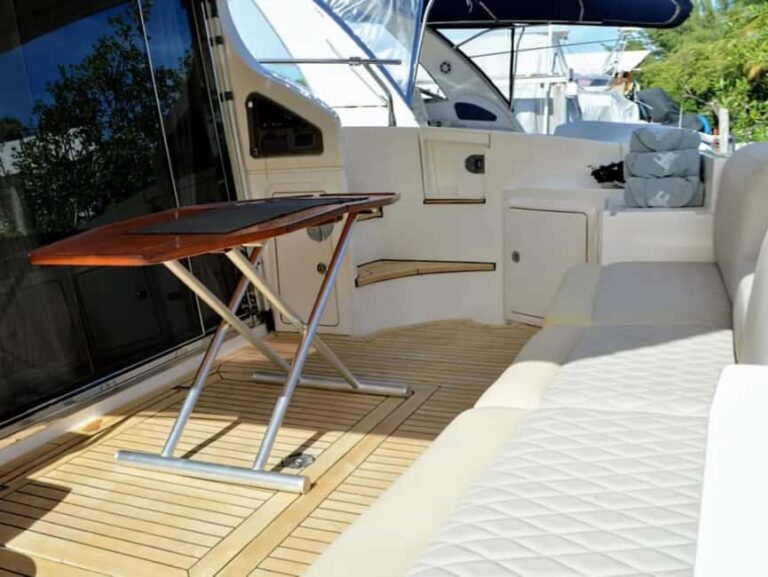 Cancun: Azimut 47 Fly Private Yacht - 6 hours to Isla Mujeres - Practical Considerations and Tips