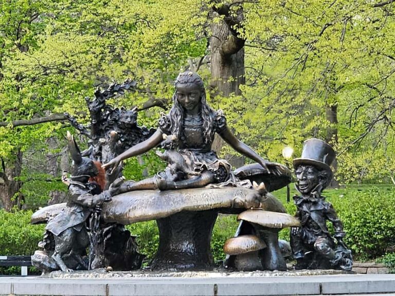 Central Park, NY: Nature, Architecture and Movie Scenes Tour - What Makes This Tour a Good Deal