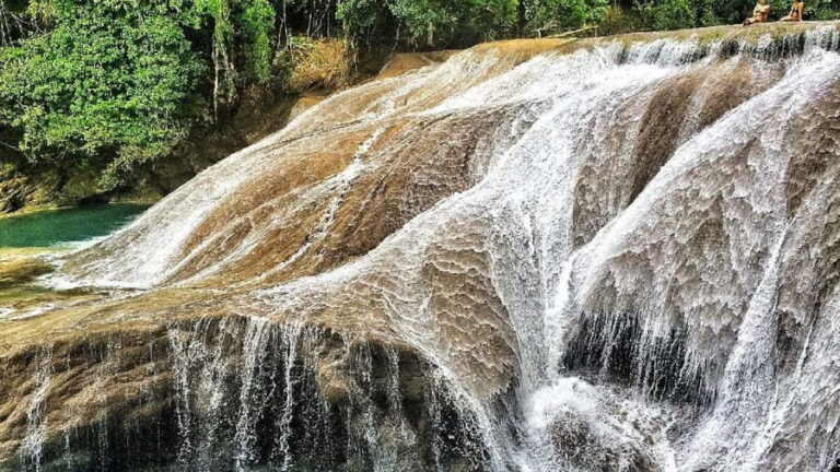 Chiapas: 4-Day Highlight Tour - Day 2: Waterfalls and Palenque