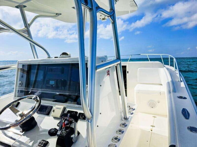 Cozumel: Premium Experience Aboard your Private Boat - Authentic Underwater and Overwater Moments