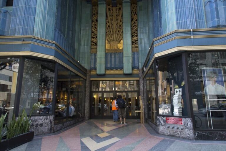 Downtown Los Angeles Bike Tour: Top 10 Destinations of DTLA - A detailed look at what makes this bike tour special