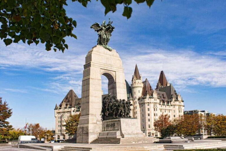 Family Walking Tour in Ottawa: Special Highlights - Diving into Local Flavors at ByWard Market
