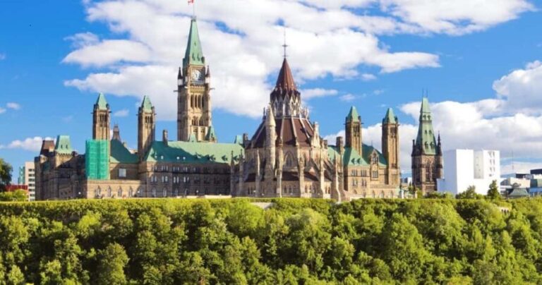 From Toronto: Montreal and Quebec 3-Day Tour - Transportation and Group Dynamics