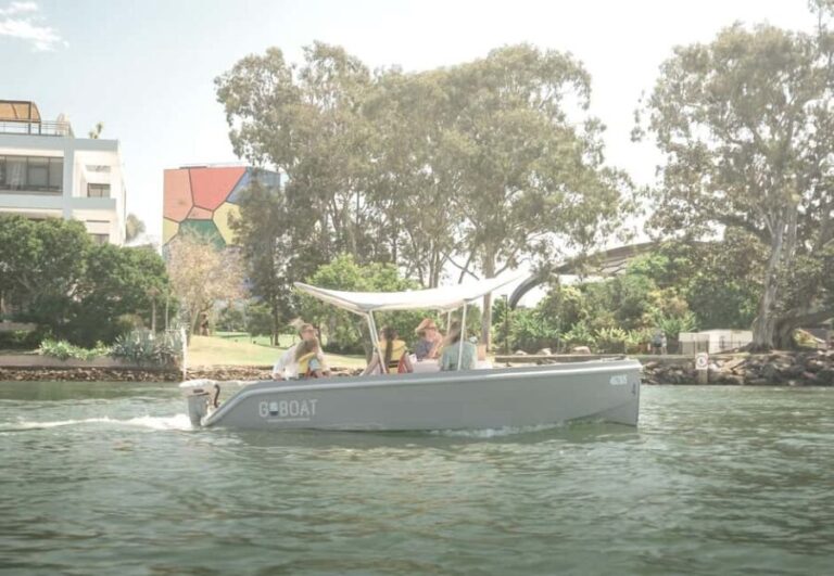 Gold Coast: Electric Picnic Boat Rental From Isle of Capri - The Experience in Detail