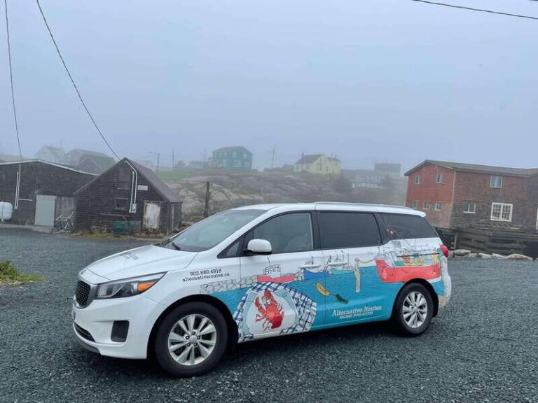 Halifax: Peggy's Cove, Lunenburg, and Annapolis Valley Tour - Exploring Lunenburg: A UNESCO Heritage Treasure