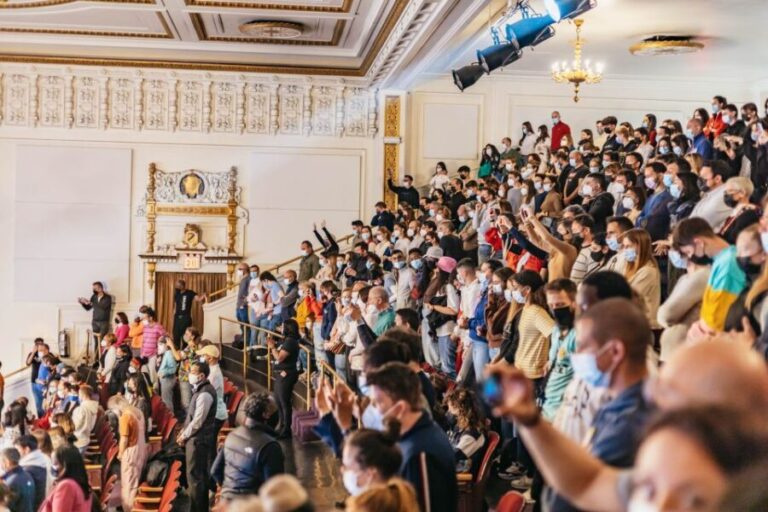 Harlem: Mount Morris Gospel Tour with Brunch - The Musical Heartbeat of Harlem