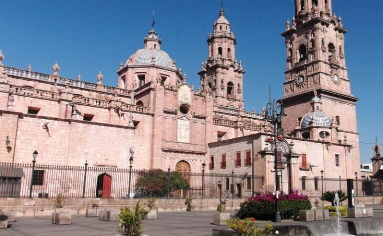 Morelia: Walking City Tour - Architectural and Cultural Highlights
