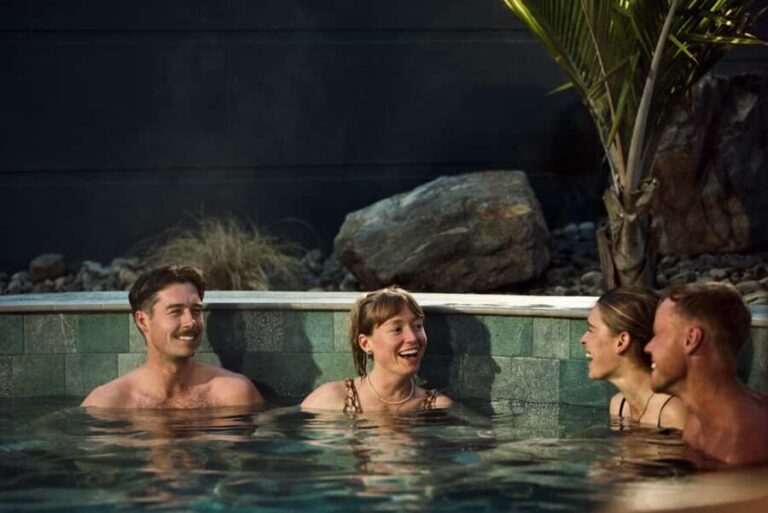 Mount Maunganui: Hot Ocean Water Pools Entry Ticket - Authentic Experience and Authenticity