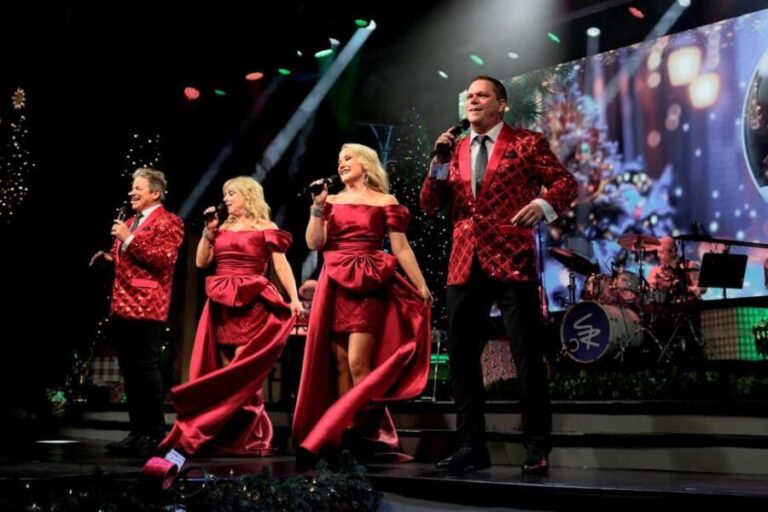 N. Myrtle Beach: Greg Rowles Legacy Theatre Christmas Show - An In-Depth Look at the Christmas on Main Experience
