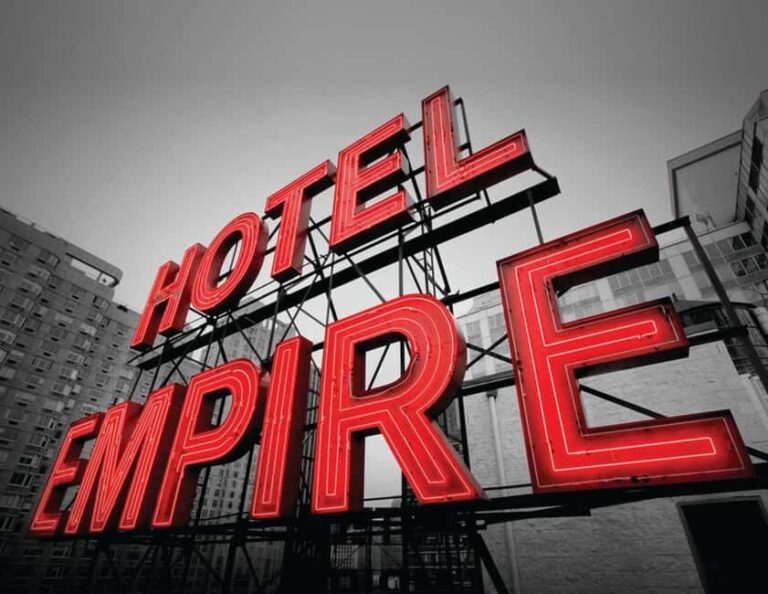 New York City: Gossip Girl Tv locations Tour 90 min - Introducing the Gossip Girl TV Locations Tour in New York City