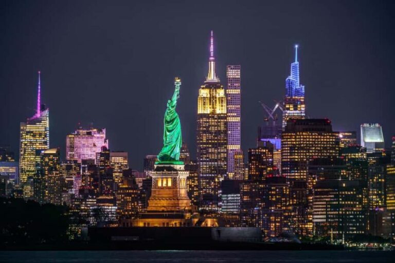 NYC at Night: 3-Hour Luxury Bus Tour of Top Highlights - What You Can Expect from the Tour