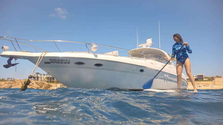 Private 45' Yacht in Cabo - Lunch and Libations on the Water