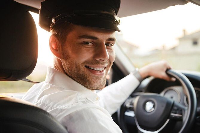 Private Roundtrip Transfer from Miami Airport (MIA) - What Does the Service Offer?