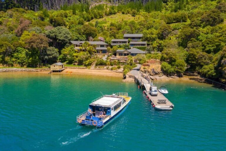 Queen Charlotte Sound: Lochmara Cruise and Explore Day Trip - An Introduction to the Lochmara Experience