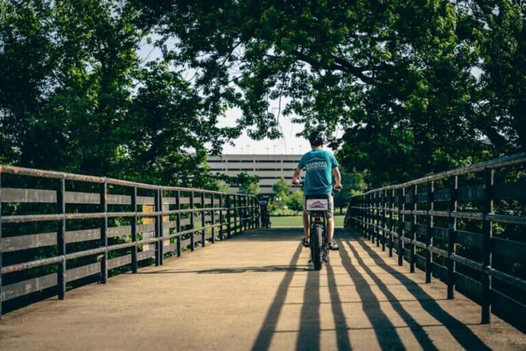 Roanoke: Electric Bike Rental - An In-Depth Look at Roanoke’s Electric Bike Adventure