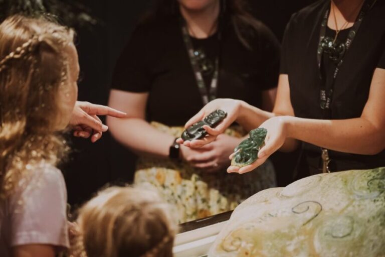 Rotorua: Jade Carving Experience at a Local Studio - What Travelers Are Saying