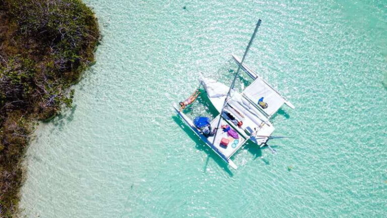 Sail for 4 hours in the most SECRET spot in Bacalar. INCLUDES Beach Club. - An Itinerary That Mixes Adventure and Education
