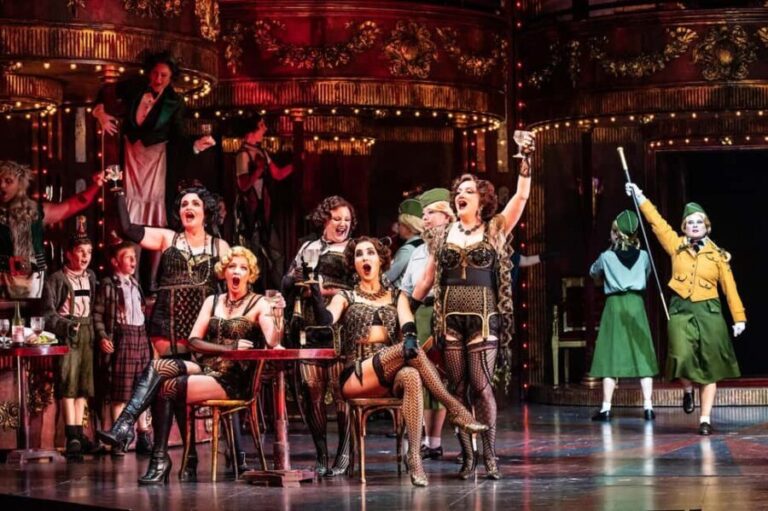 Sydney: La Boheme at the Sydney Opera House - The Venue and Accessibility