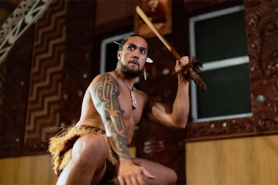 Te Puia: Te R Guided Day Tour and Haka Performance - Geothermal Wonders and Maori Heritage